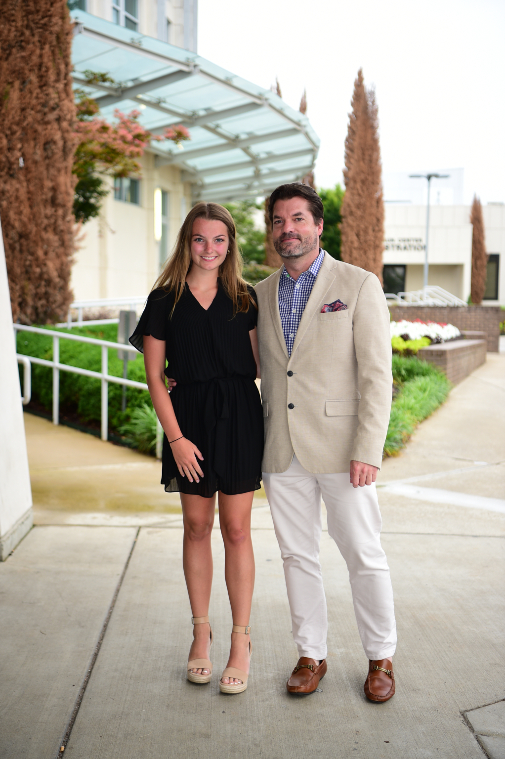 A Golden Evening for the Debutantes of the 60th Symphony Ball - EVENT ...